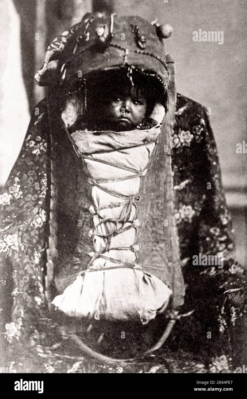 Native american papoose -Fotos und -Bildmaterial in hoher Auflösung – Alamy