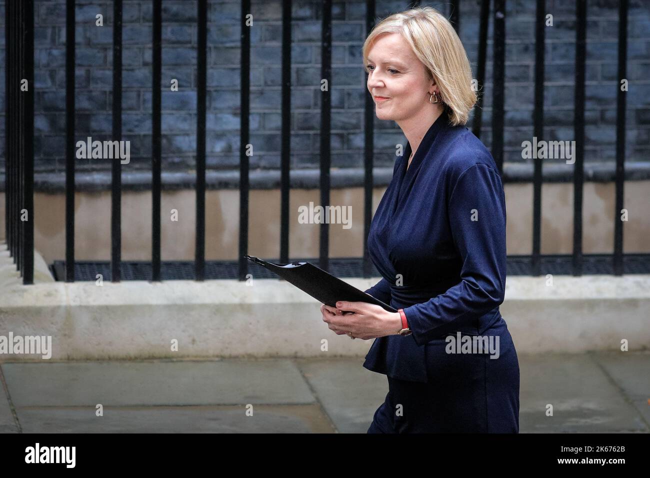 Liz truss erster tag als pm -Fotos und -Bildmaterial in hoher Auflösung ...