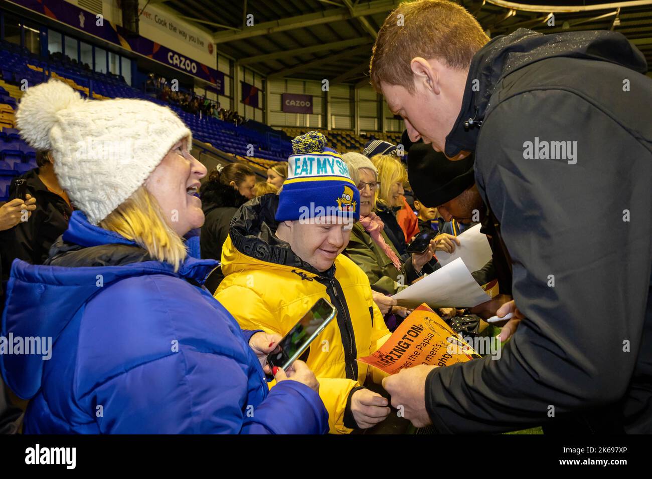 Warrington, Hes. Mittwoch, 12. Oktober 2022 - Warrington, cheshire ...