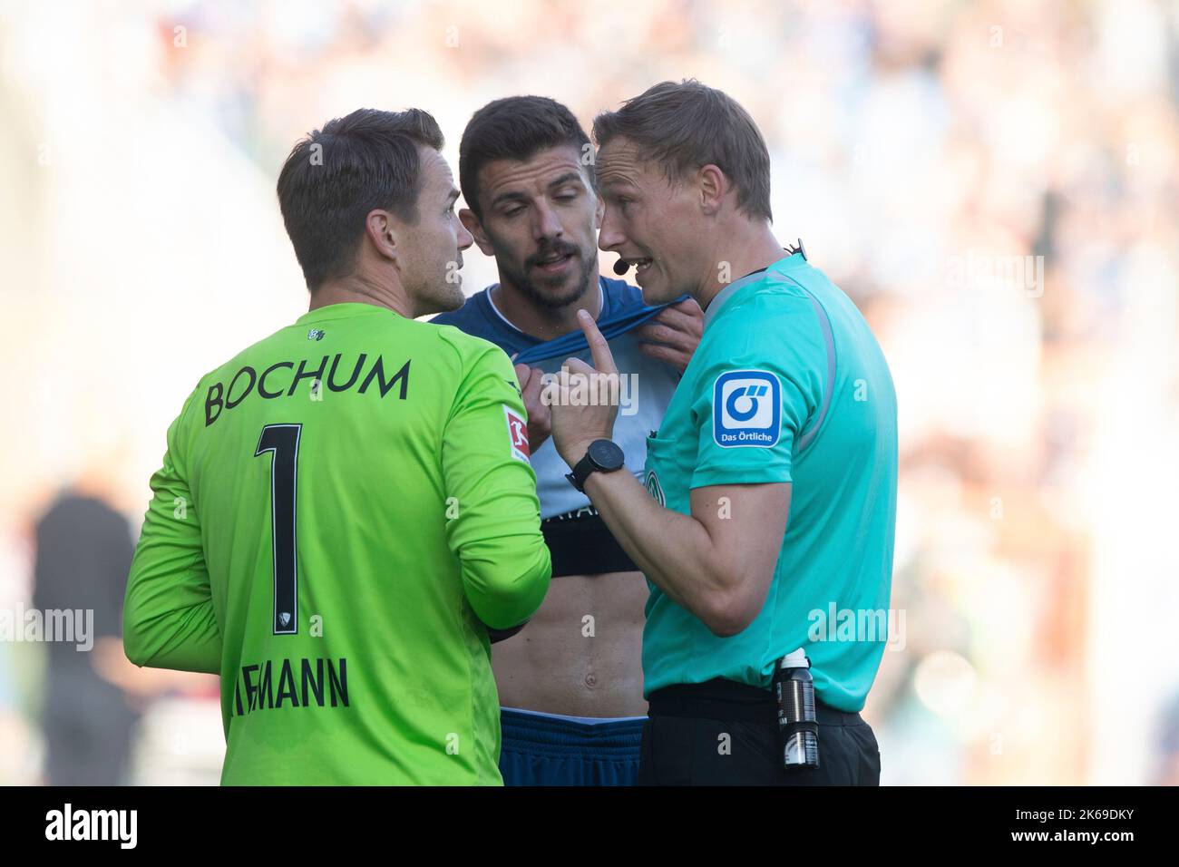 Von links nach rechts Torwart Manuel RIEMANN (BO), Anthony LOSILLA (BO ...