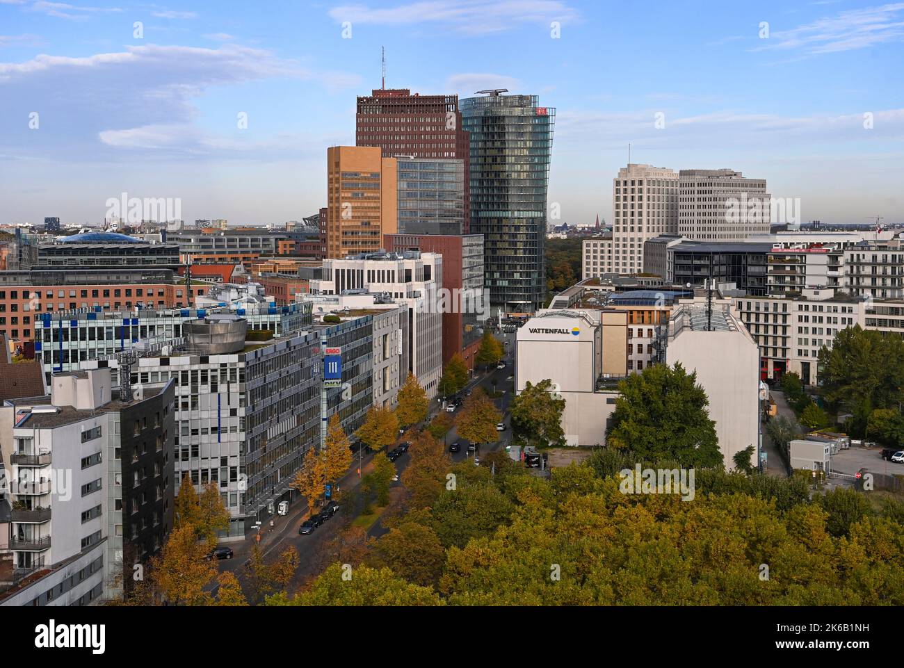 Berlin, Deutschland. 10. Oktober 2022. Blick auf den Potsdamer Platz ...