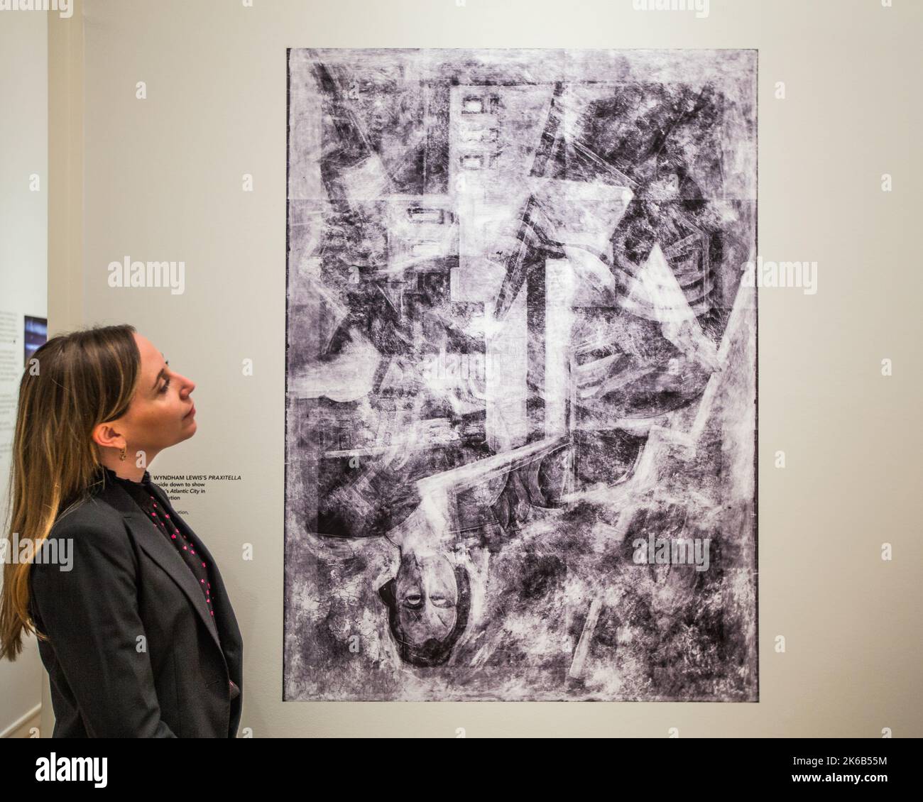 Wyndham lewis porträt praxitella -Fotos und -Bildmaterial in hoher ...