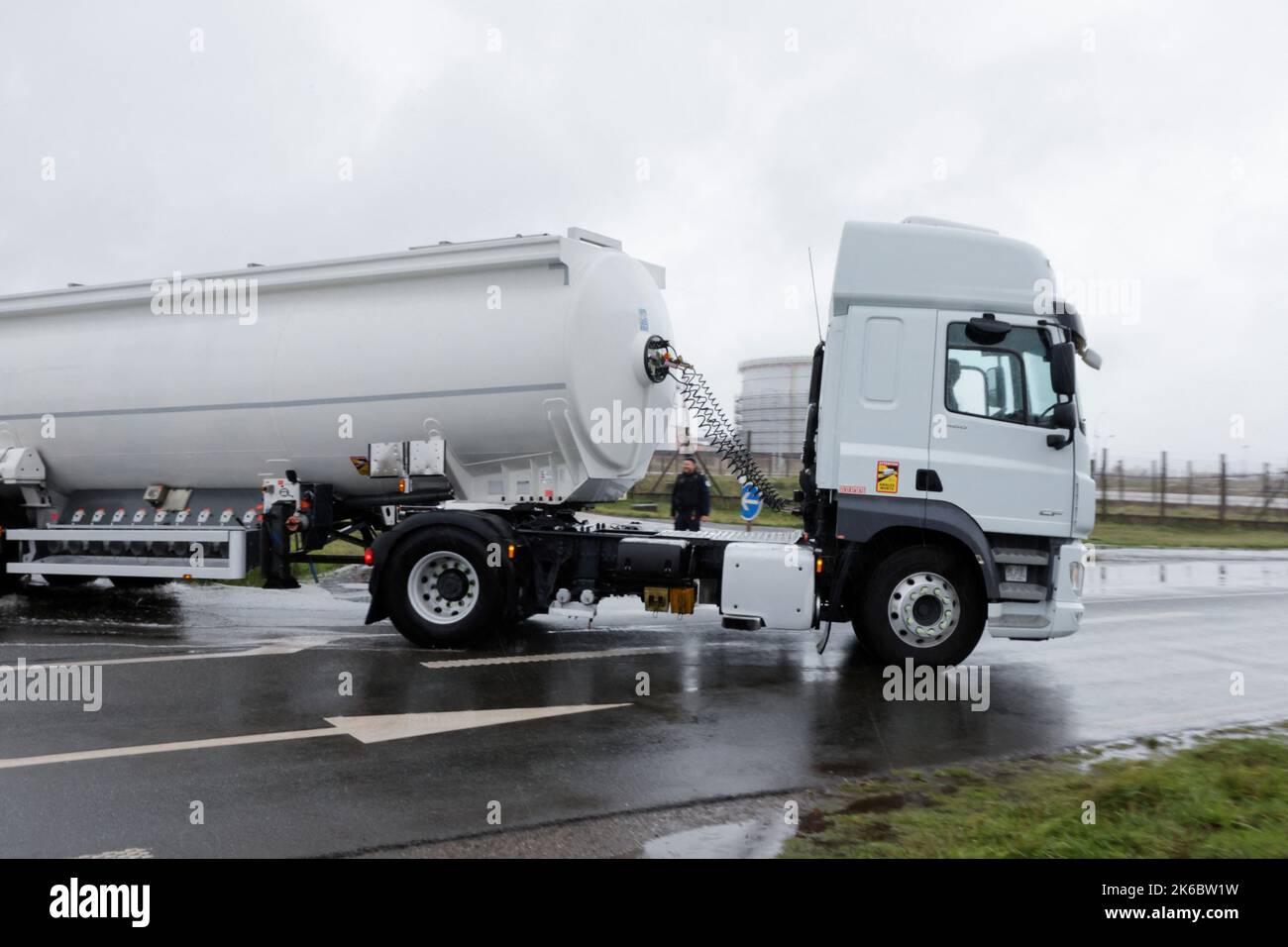 Raffinerie totalenergies -Fotos und -Bildmaterial in hoher Auflösung ...