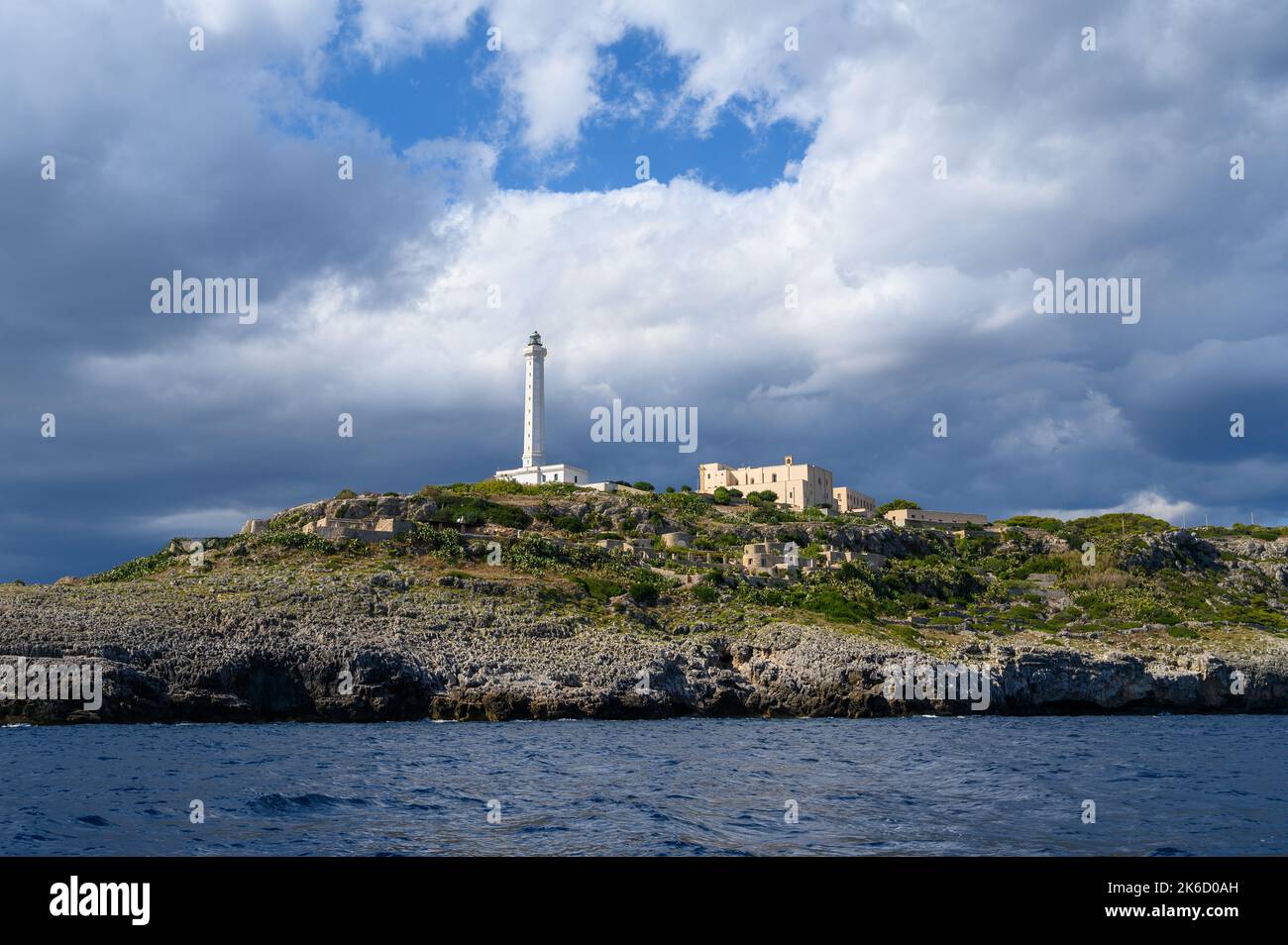 Basilika Santa Maria de Finibus Terrae und der Leuchtturm Santa Maria ...