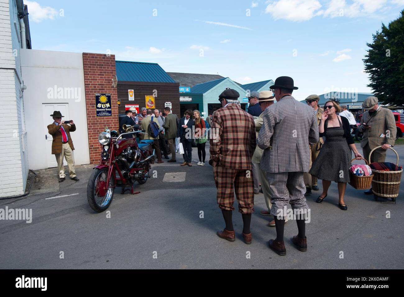 Das fliegende millyard motorrad -Fotos und -Bildmaterial in hoher ...