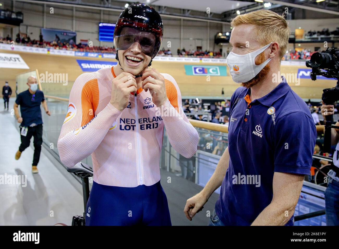 2022-10-13 20:59:39 SAINT-QUENTIN-EN-YVELINES - Harrie Lavreysen nach ...