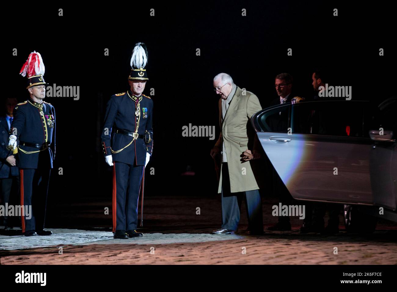 Blauwe muts -Fotos und -Bildmaterial in hoher Auflösung – Alamy