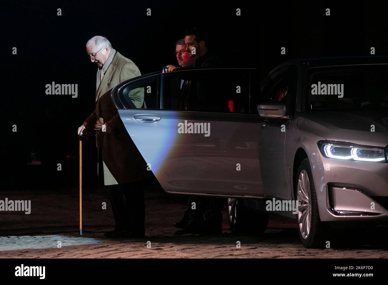 Blauwe mutsen -Fotos und -Bildmaterial in hoher Auflösung – Alamy