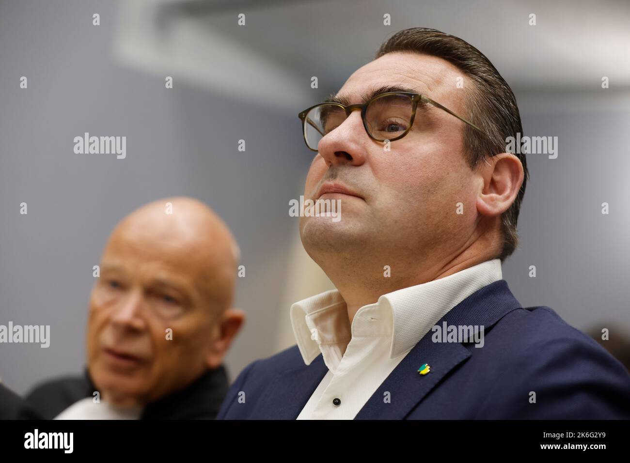 ROTTERDAM - 2022-10-14 09:30:42 ROTTERDAM - ehemaliger Ratsmann in Den ...