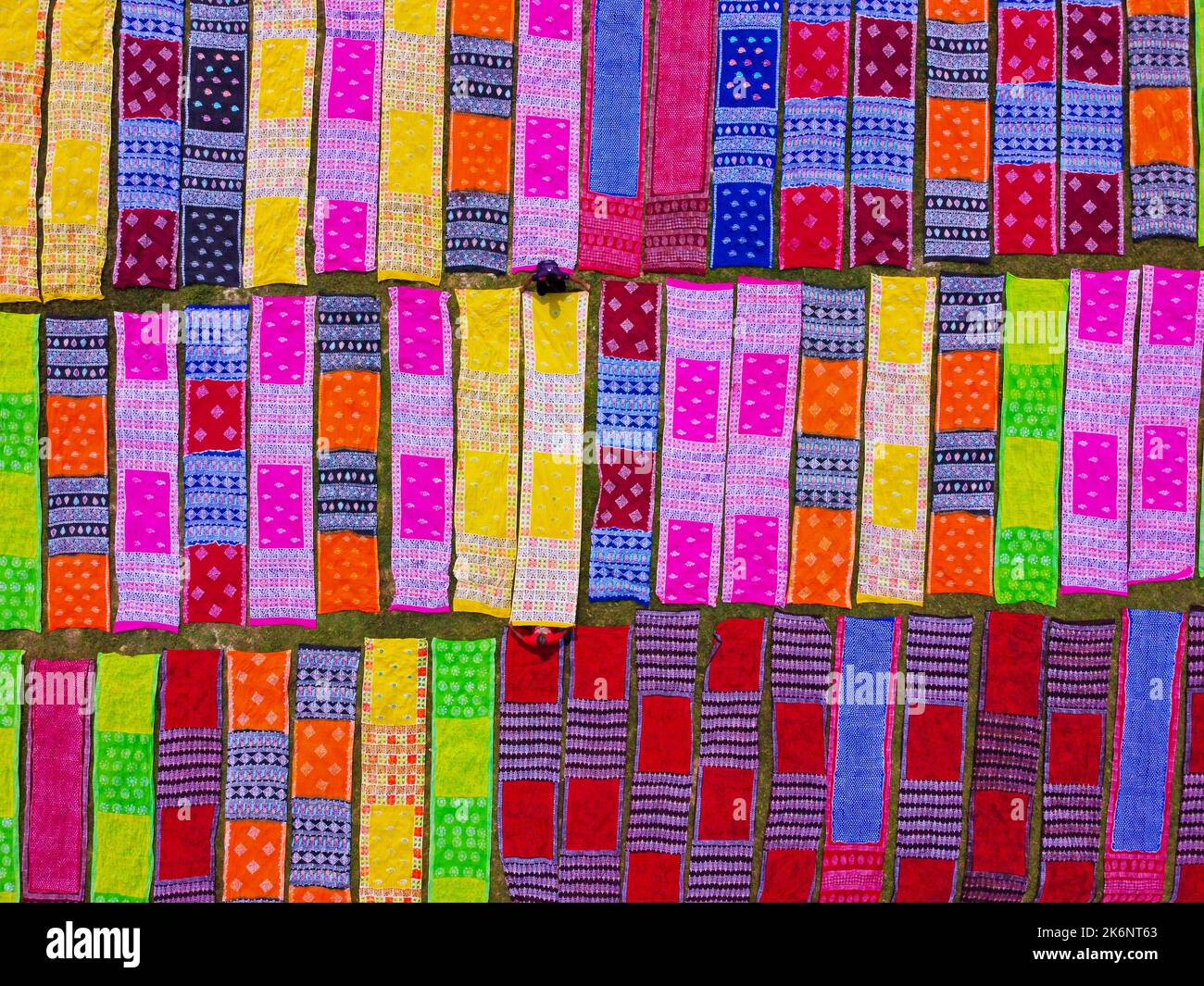 Batik cloths -Fotos und -Bildmaterial in hoher Auflösung – Alamy Batik cloths -Fotos und -Bildmaterial in hoher Auflösung – Alamy