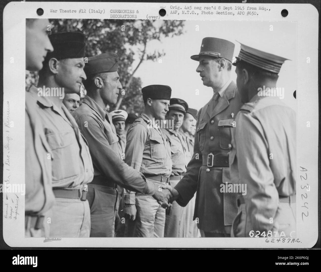 Gen charles de gaulle -Fotos und -Bildmaterial in hoher Auflösung – Alamy