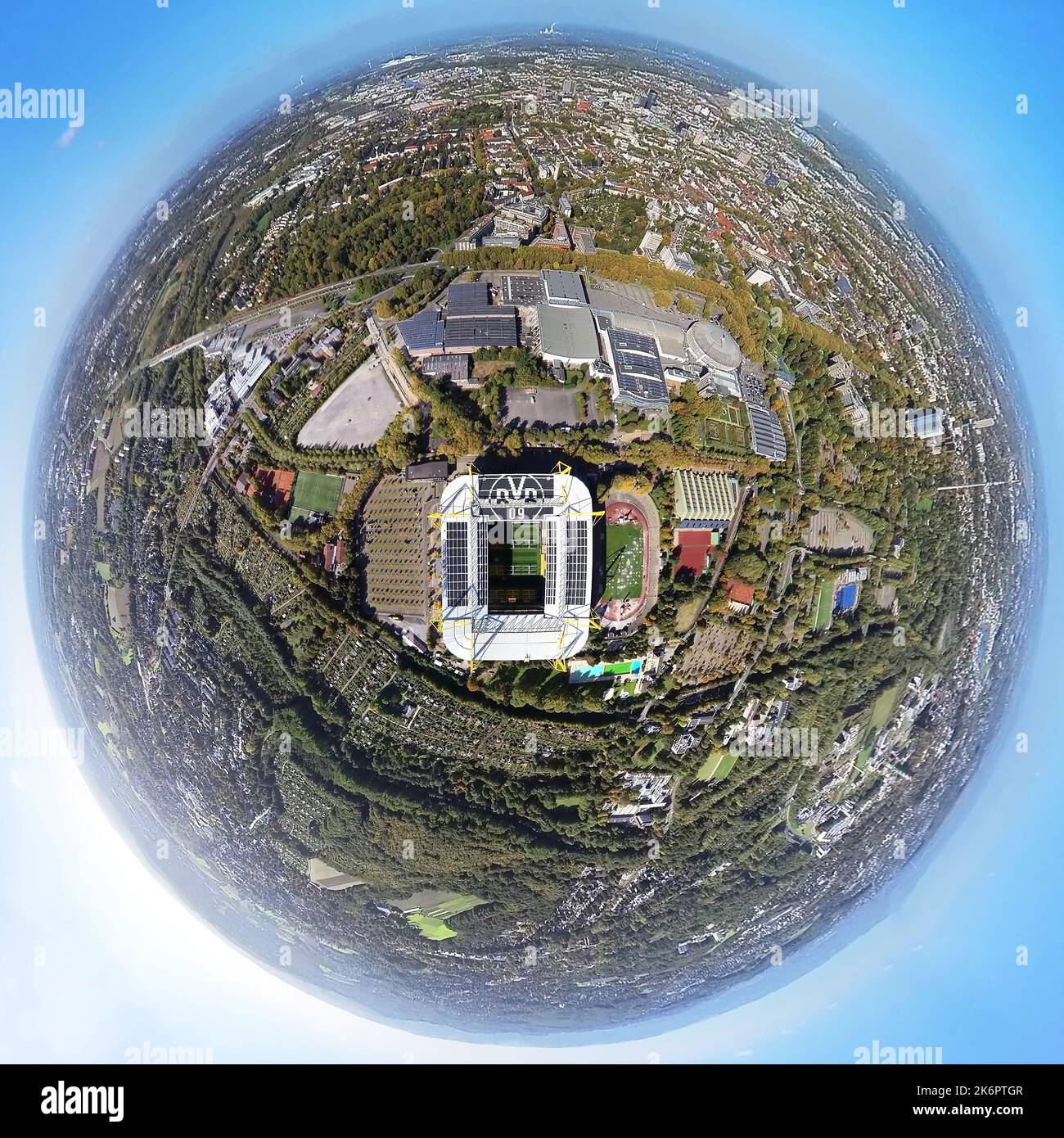 Luftaufnahme, Bundesliga-Stadionsignal Iduna Park des BVB 09 Dortmund ...