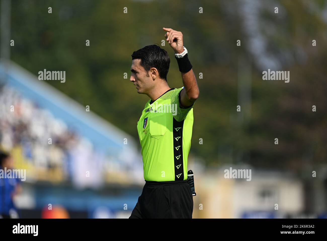 Refere Mattia Pascarella das italienische Serie-A-Tootballspiel ...