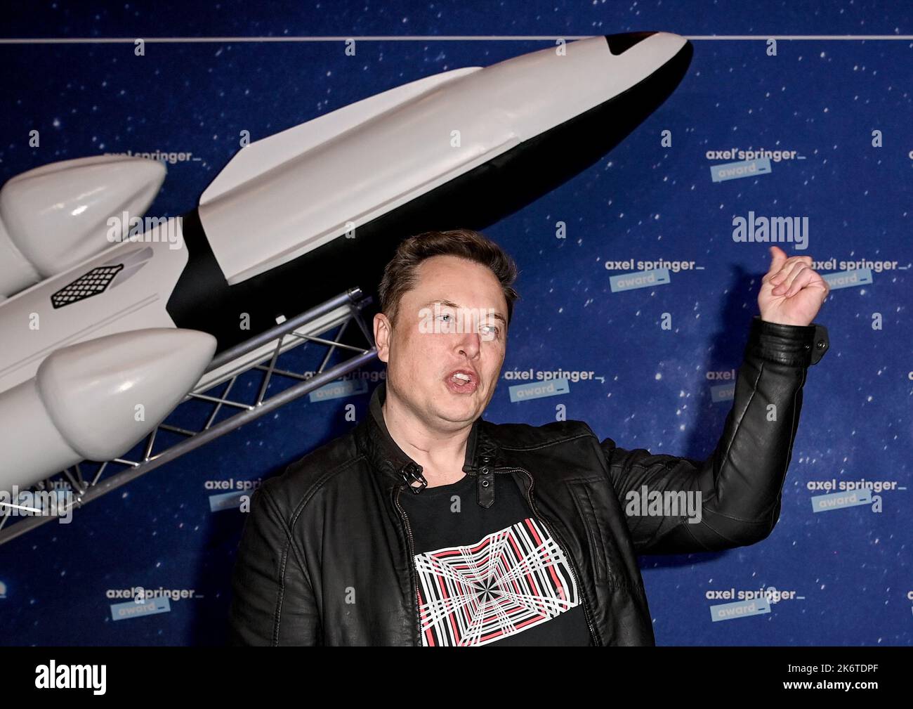 Satelliti elon musk spacex -Fotos und -Bildmaterial in hoher Auflösung ...