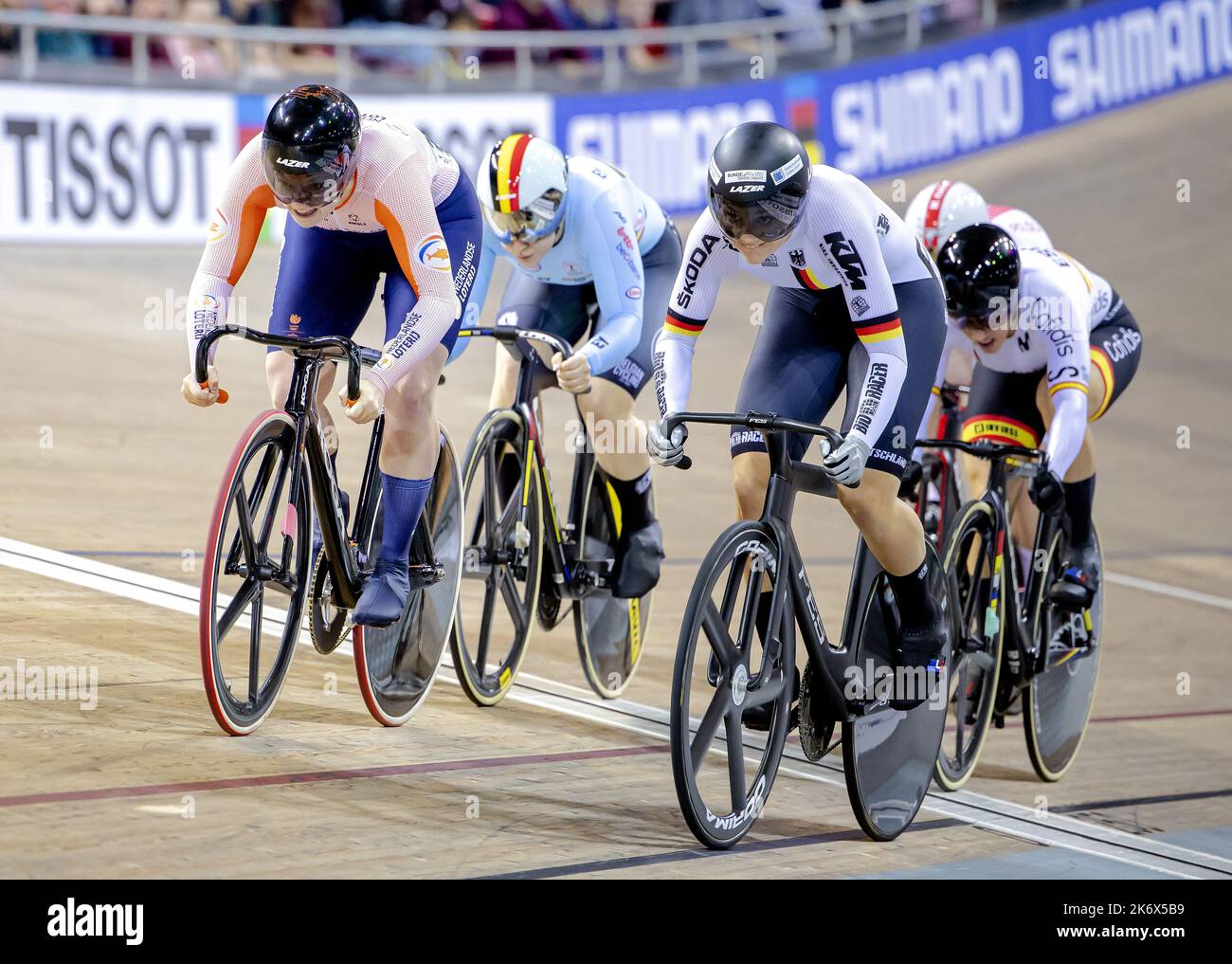 SAINT-QUENTIN-EN-YVELINES - Steffie van der Peet in Aktion beim Deirin ...