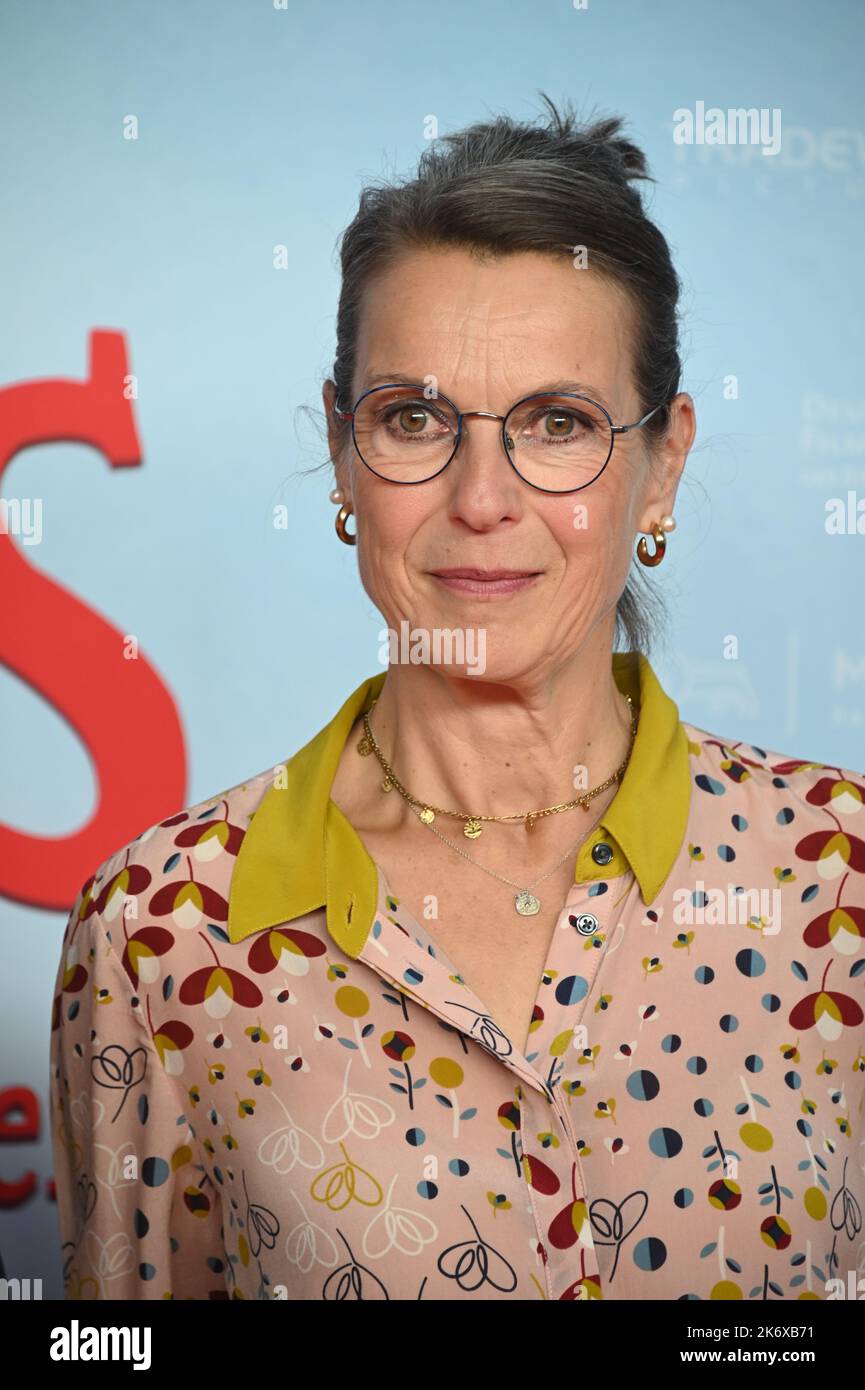 Köln, Deutschland. 15. Oktober 2022. Die Schauspielerin Caroline ...