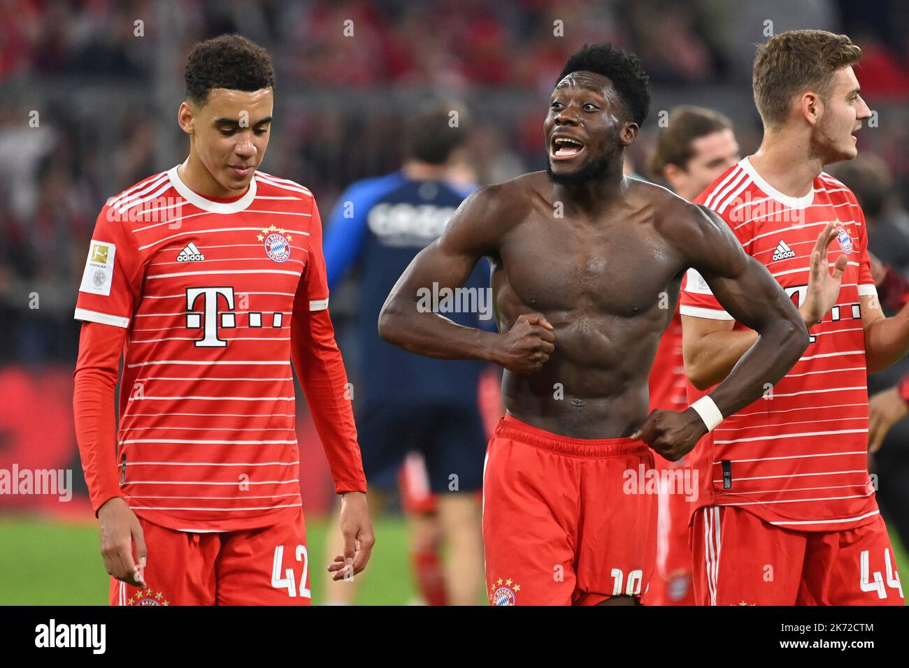 Alphonso davies body -Fotos und -Bildmaterial in hoher Auflösung ...