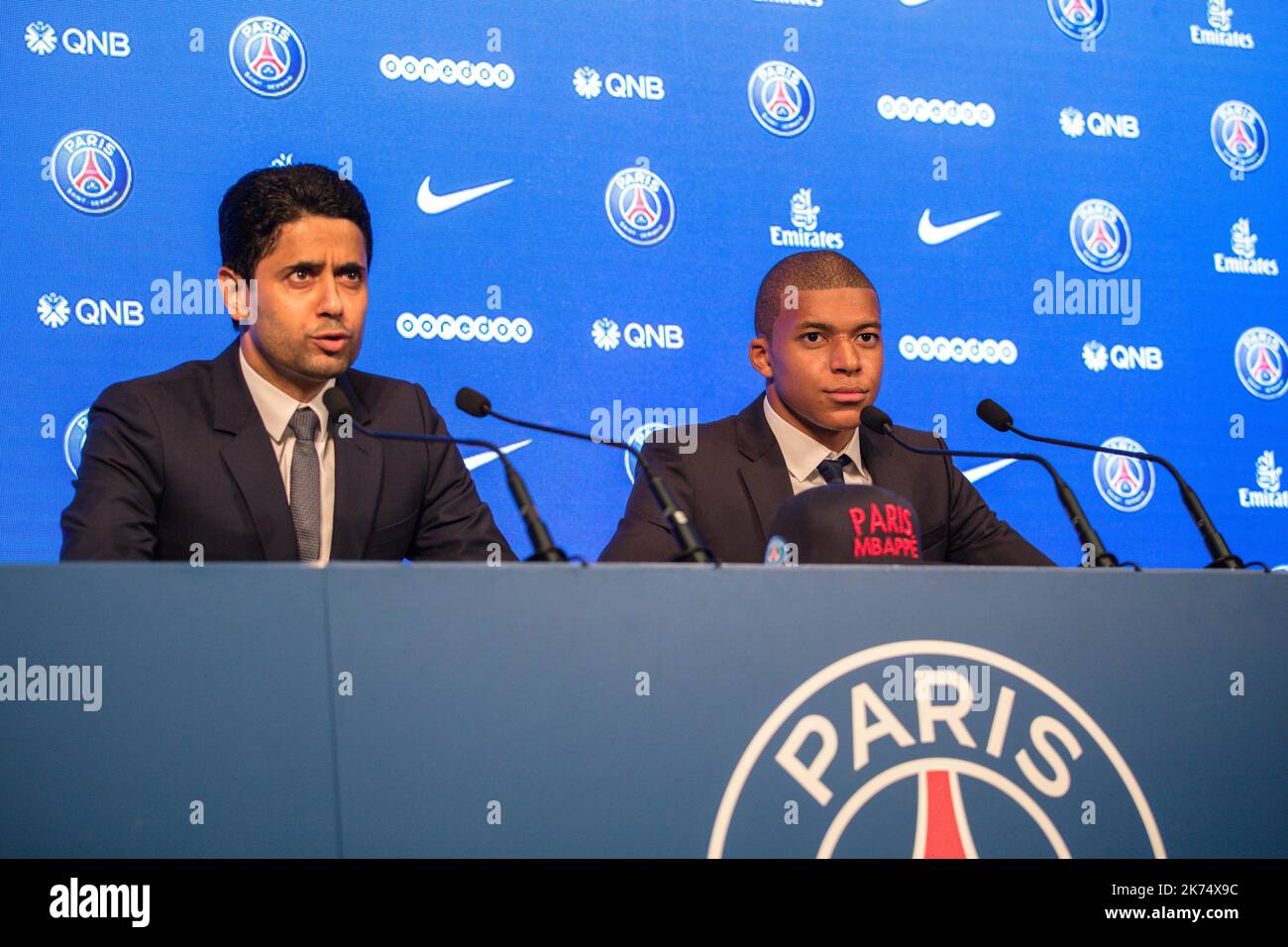 Paris Saint-Germain ist der neue Vorstandschef Kylian Mbappe (rechts) und Nasser Al-Khelaifi ...