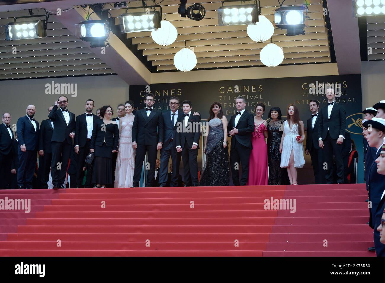 (L-R) Festivaldirektor Pierre Lescure, Schauspieler Serkan Keskin ...
