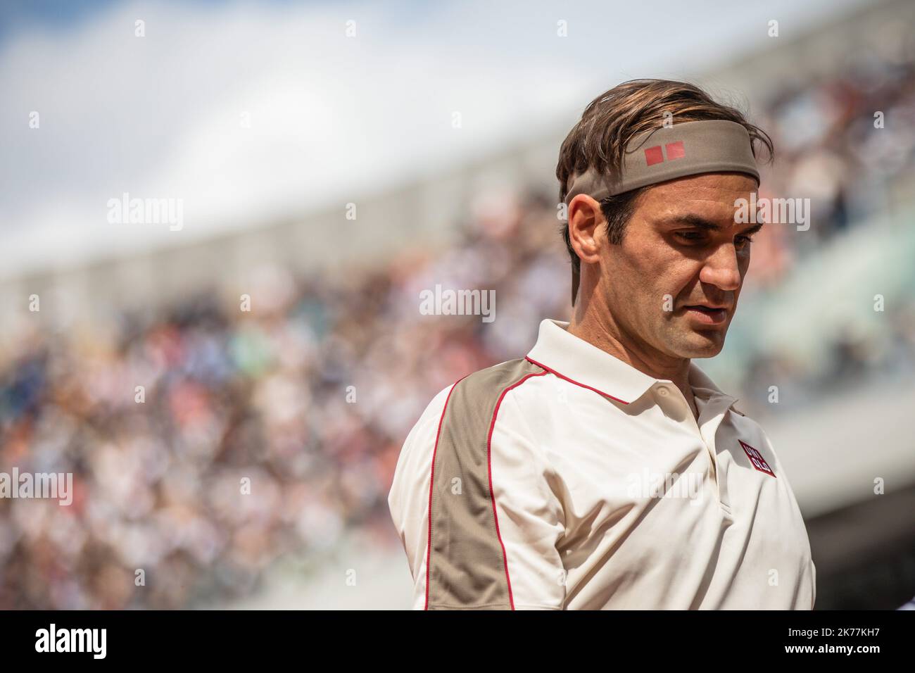 Roger Federer (SUI) gegen Oscar Otte (GER) auf dem Platz Philippe ...