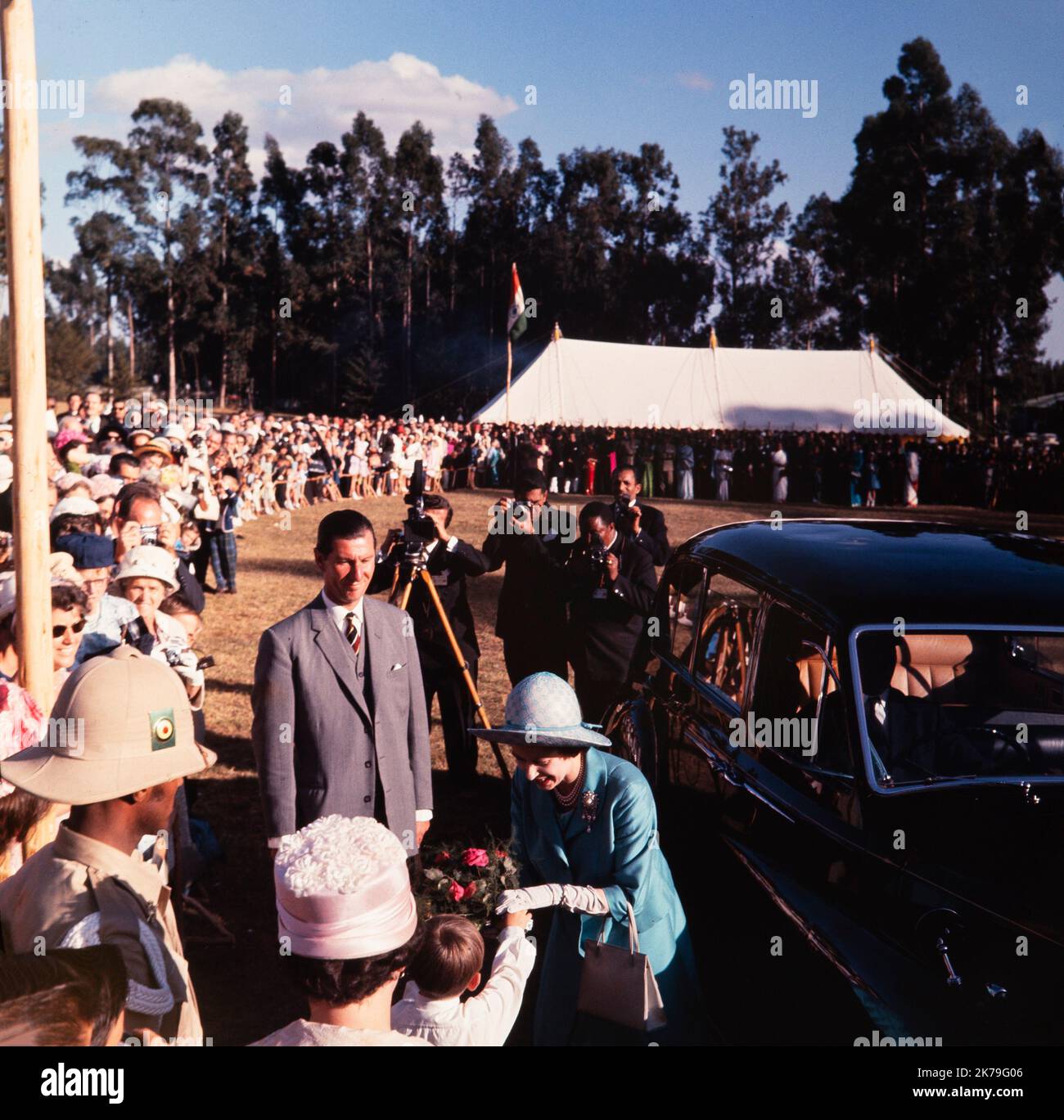 British royalty queen elizabeth ii -Fotos und -Bildmaterial in hoher ...