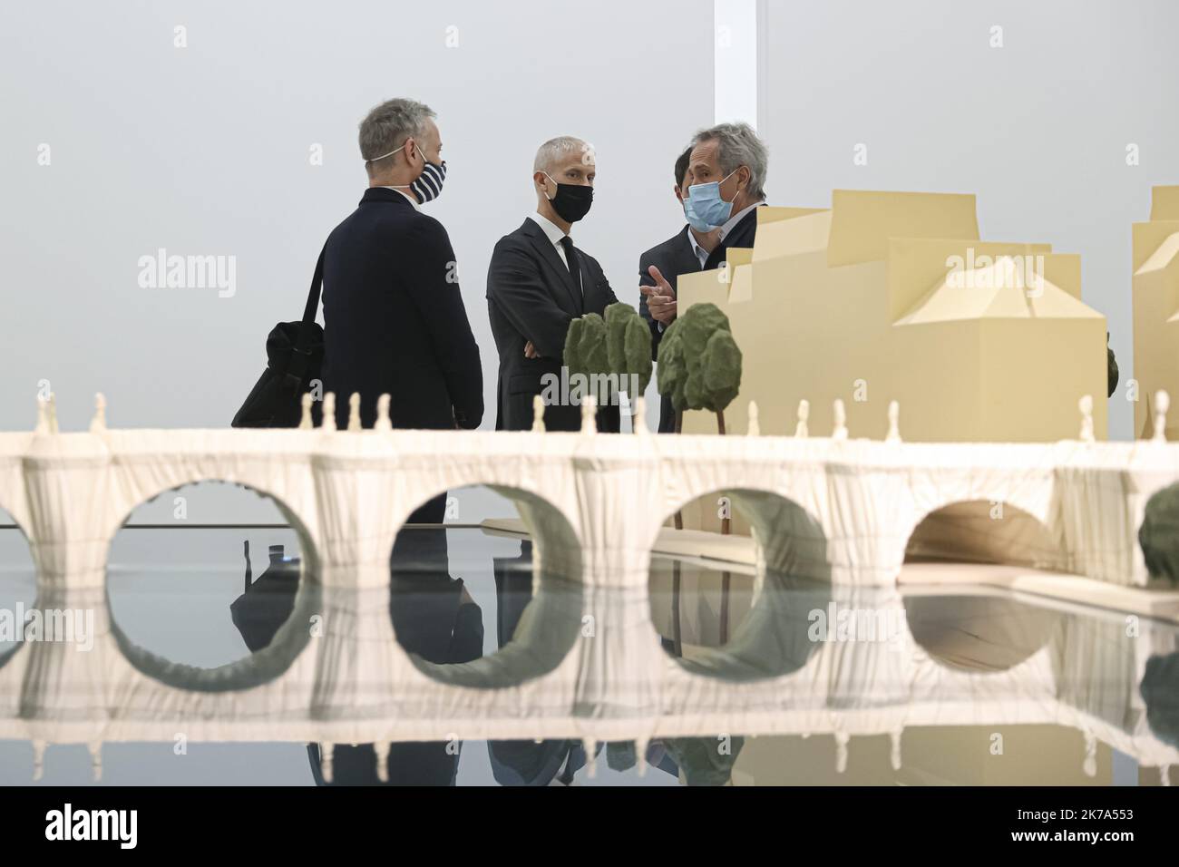 Franck Riester Kulturminister bei seinem Besuch der Ausstellung ...