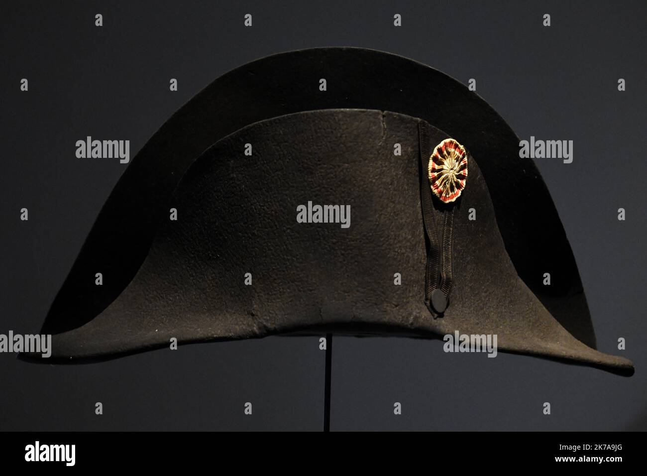Chapeau napoleon -Fotos und -Bildmaterial in hoher Auflösung – Alamy