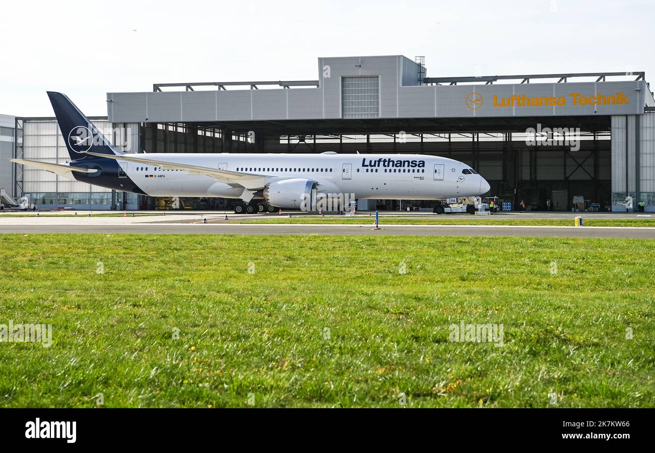 Boeing 787 9 berlin -Fotos und -Bildmaterial in hoher Auflösung – Alamy
