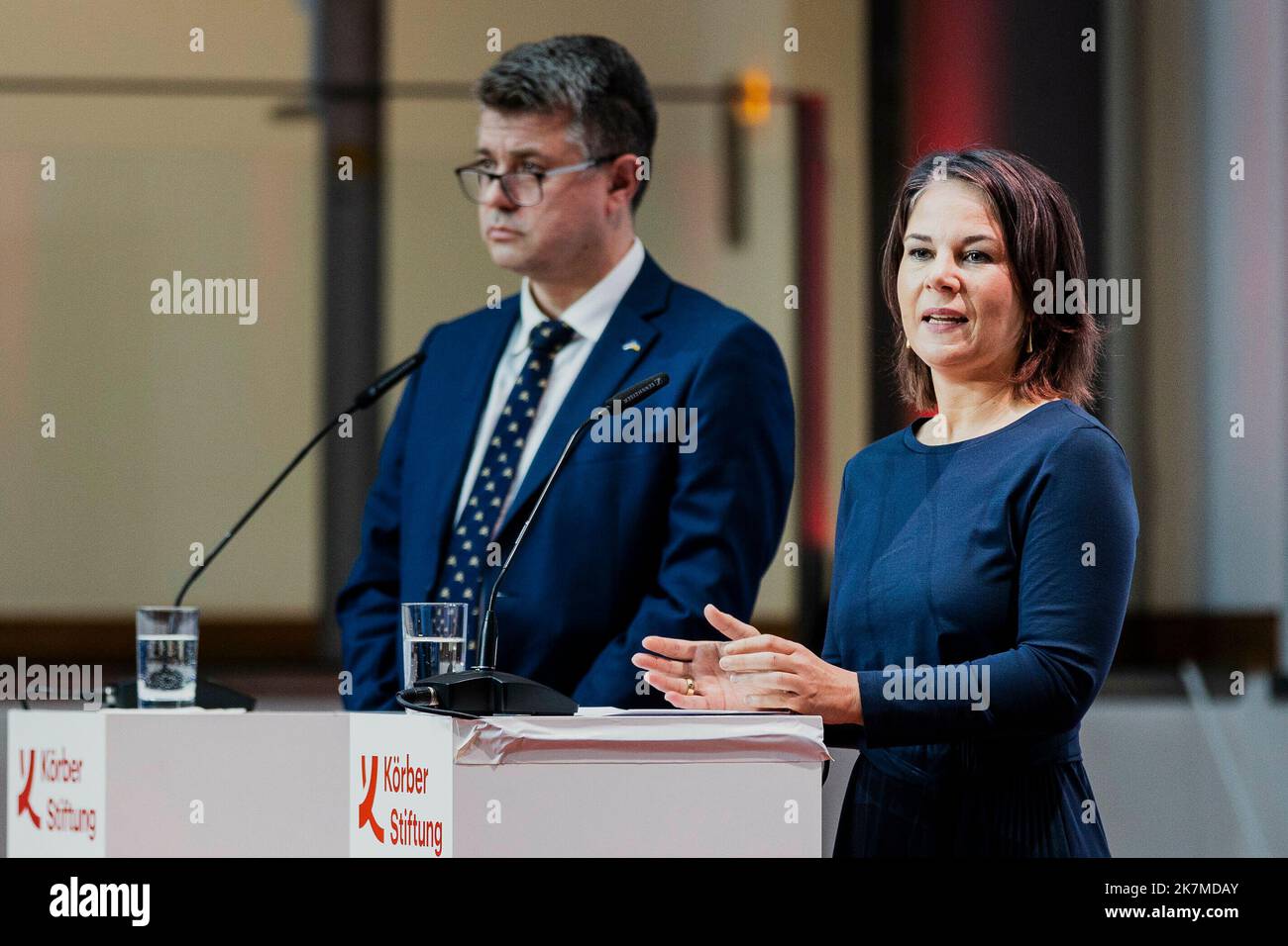 Politik querformat qf horizontal -Fotos und -Bildmaterial in hoher ...