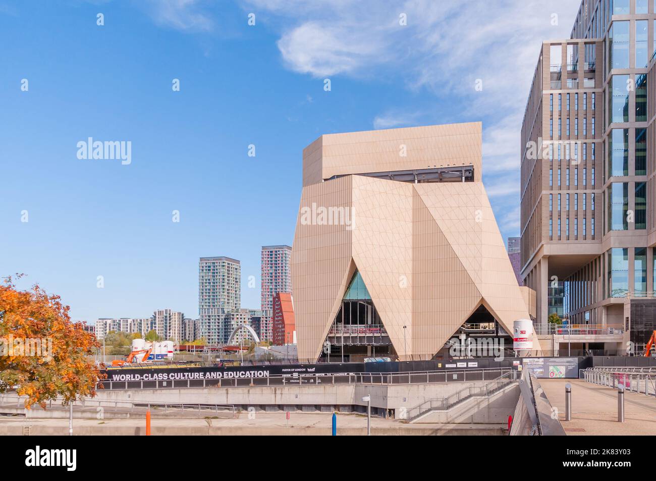 Das London College of Fashion von VA UAL wird derzeit gebaut, East Bank ...