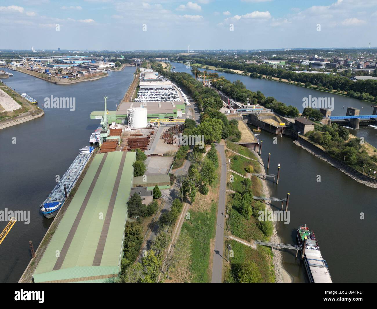 Neubau einer Ruhrschleuse. Bau einer neuen Schleuse an der Ruhr ... Neubau einer Ruhrschleuse. Bau einer neuen Schleuse an der Ruhr ...
