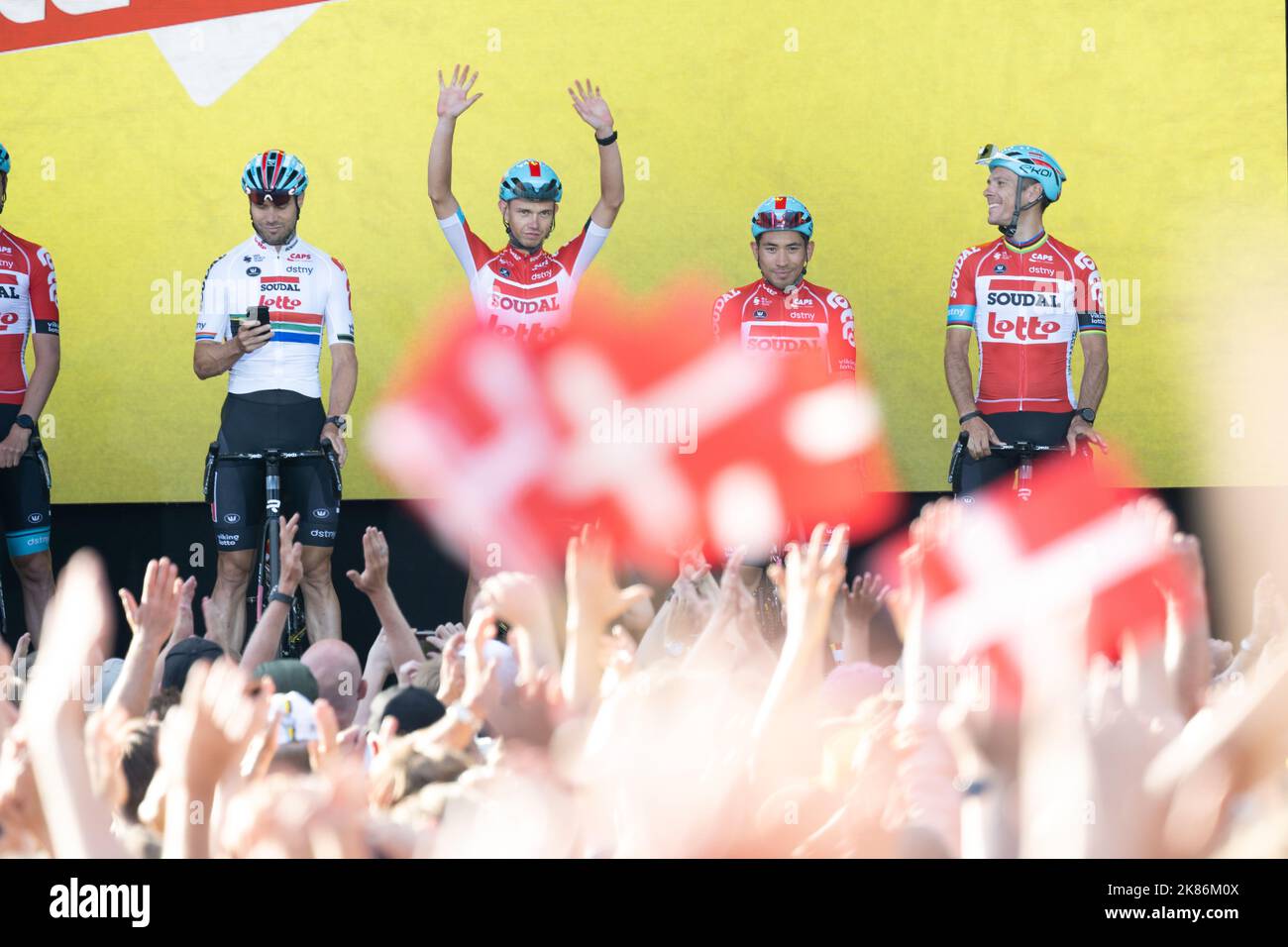 Tour de France 2022, Kopenhagen, Dänemark. Team Lotto Soudal steht bei ...