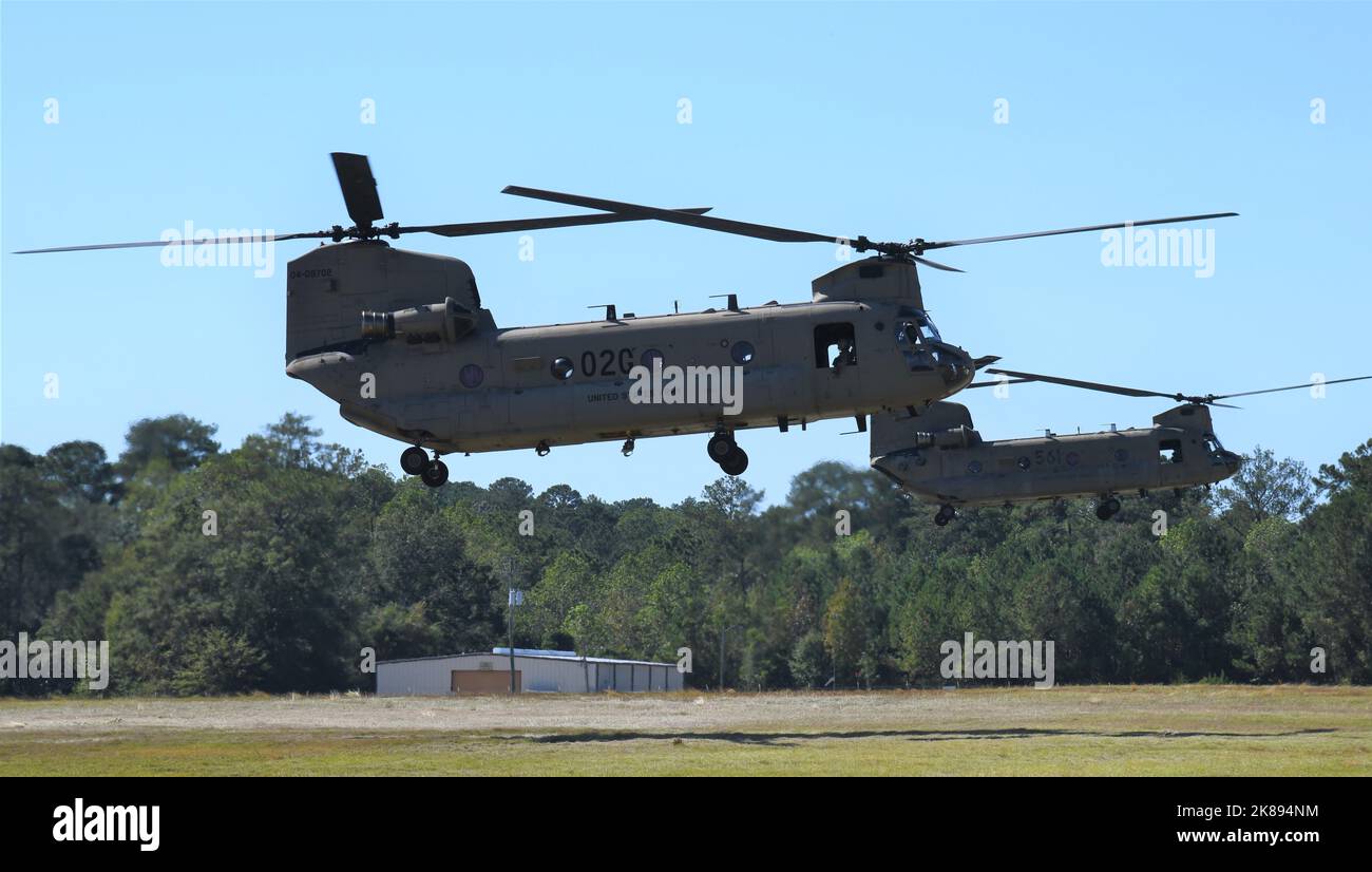 2. LT. Scott E. Moore Jr., ein Flugschüler hat seine ersten Erfahrungen ...