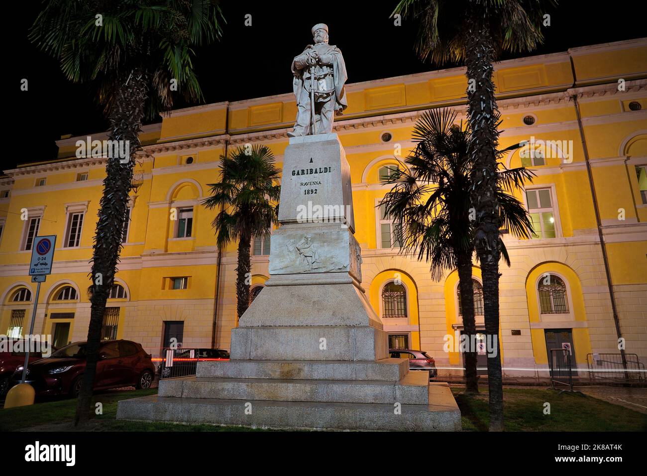 Statua in bronzo di garibaldi -Fotos und -Bildmaterial in hoher ...