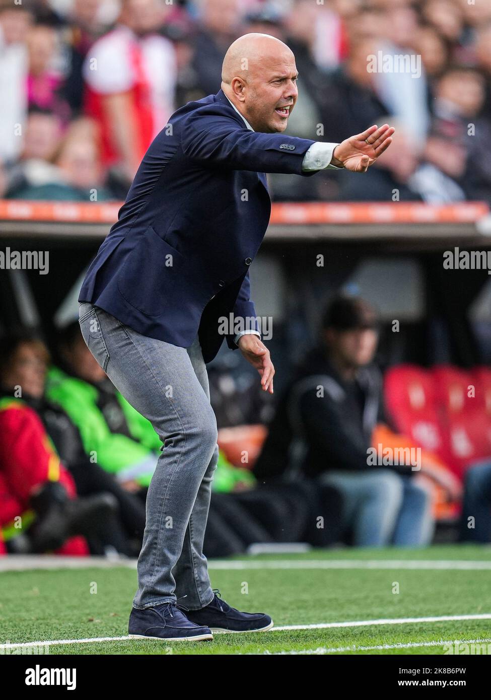Rotterdam - Feyenoord-Trainer Arne Slot während des Spiels zwischen ...