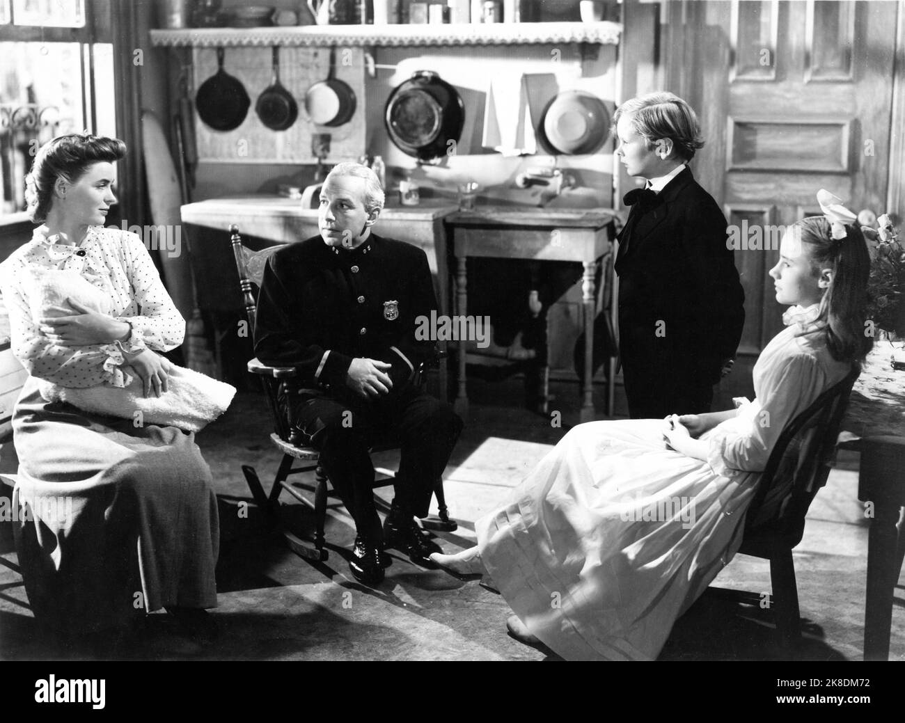 DOROTHY McGuire LLOYD NOLAN PEGGY TED DONALDSON und PEGGY ANN GARNER in ...