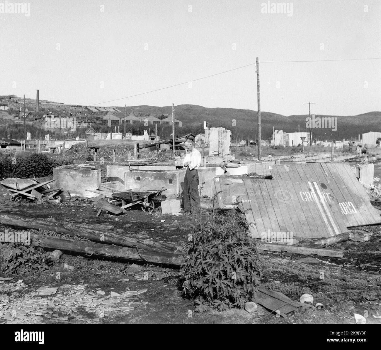 Die Kirkenes im Herbst 1945. Besuch des Kronprinzen; Kronprinz Olav ...