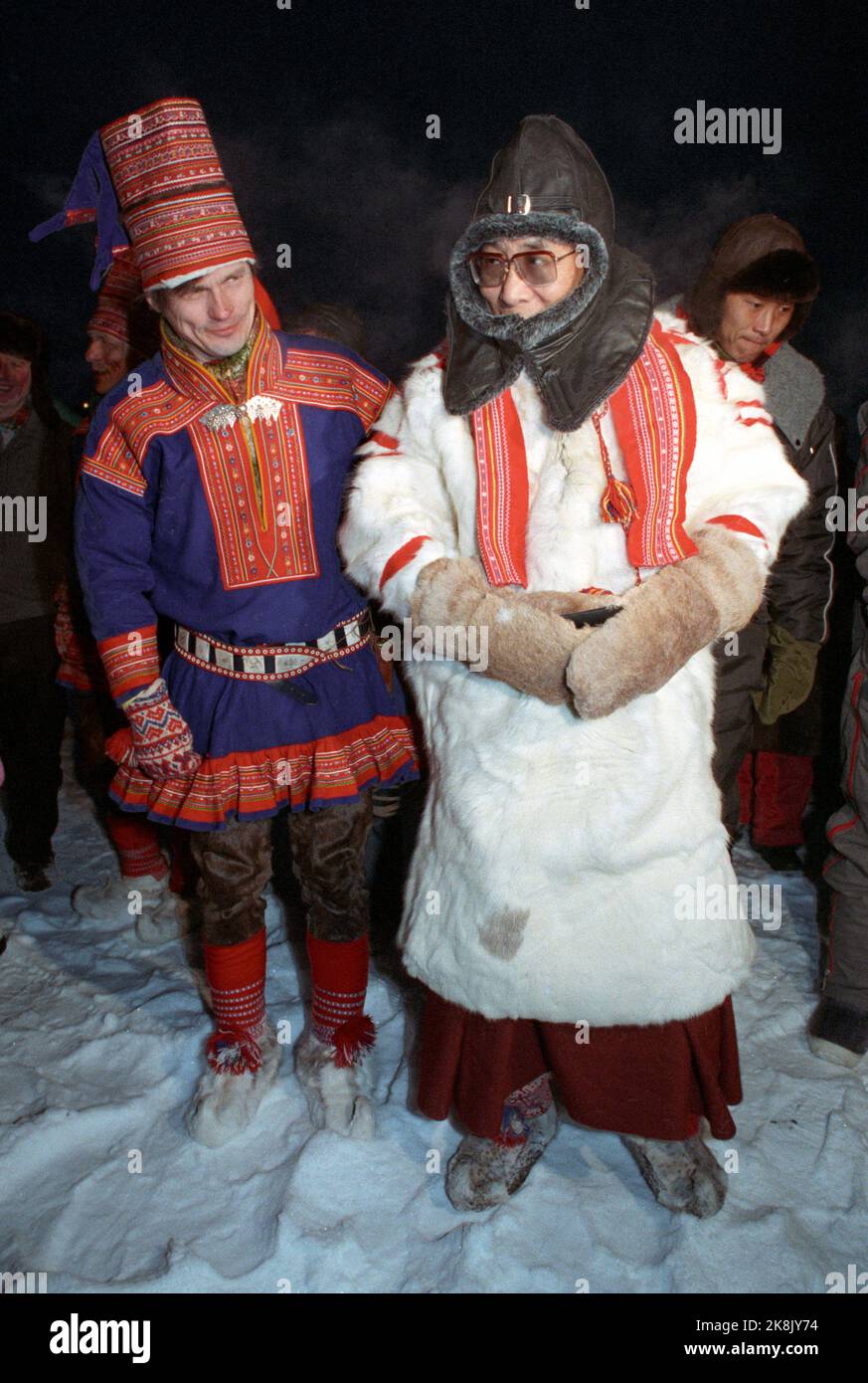 Karasjok 198912: Friedensnobelpreis 1989 an den Dalai Lama. Das Bild ...