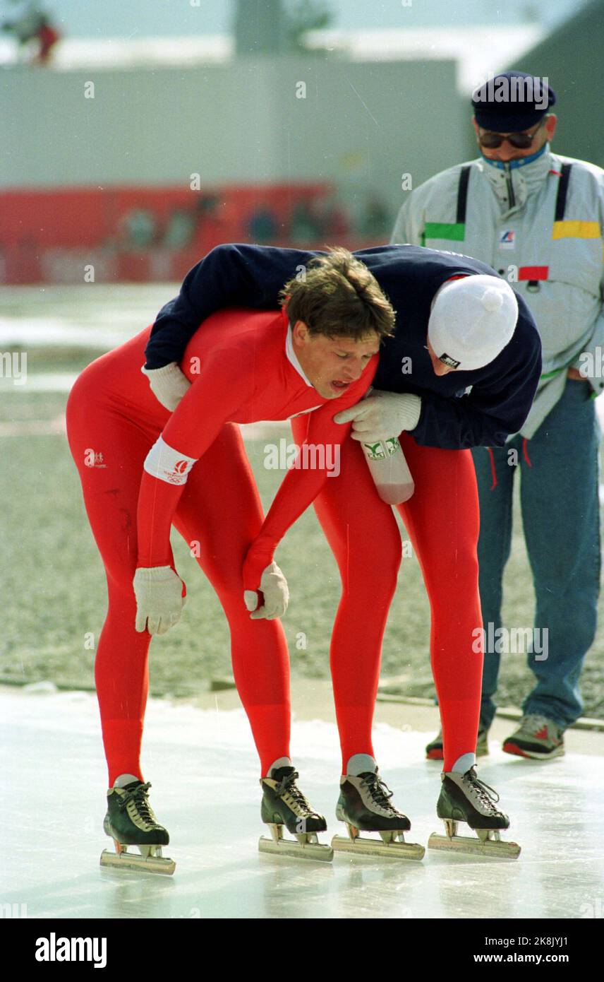 Schlittschuhlaufen nach 10000 metern -Fotos und -Bildmaterial in hoher ...