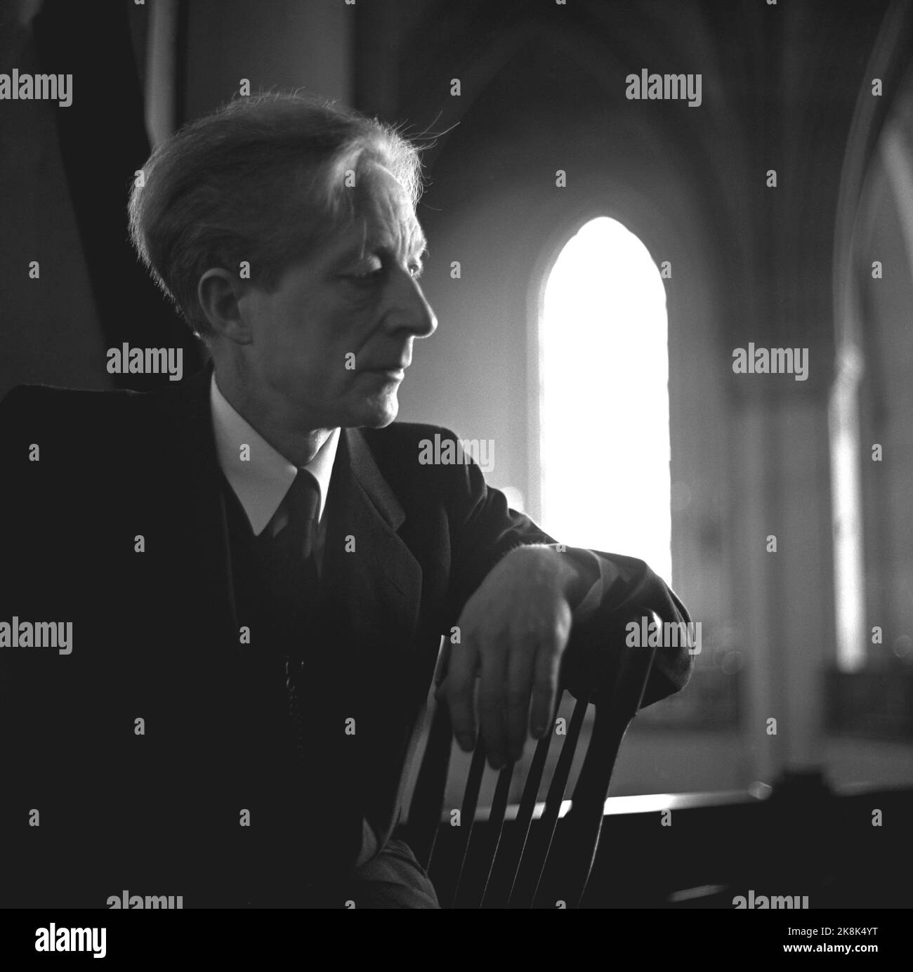 Sverre a borretzen aktuell ntb allein profilportrait -Fotos und ...