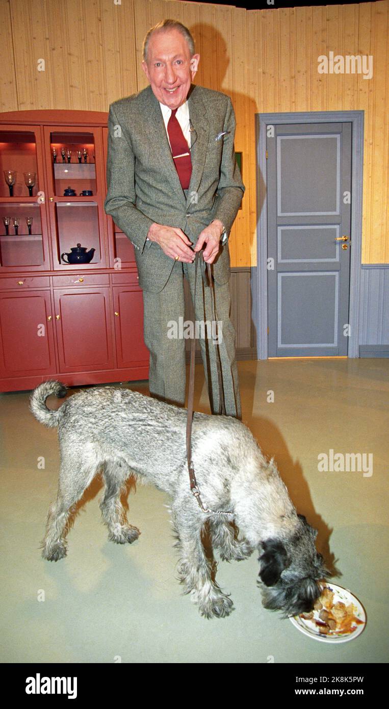 Schauspieler leif adjust mit seinem hund tjafs foto -Fotos und ...