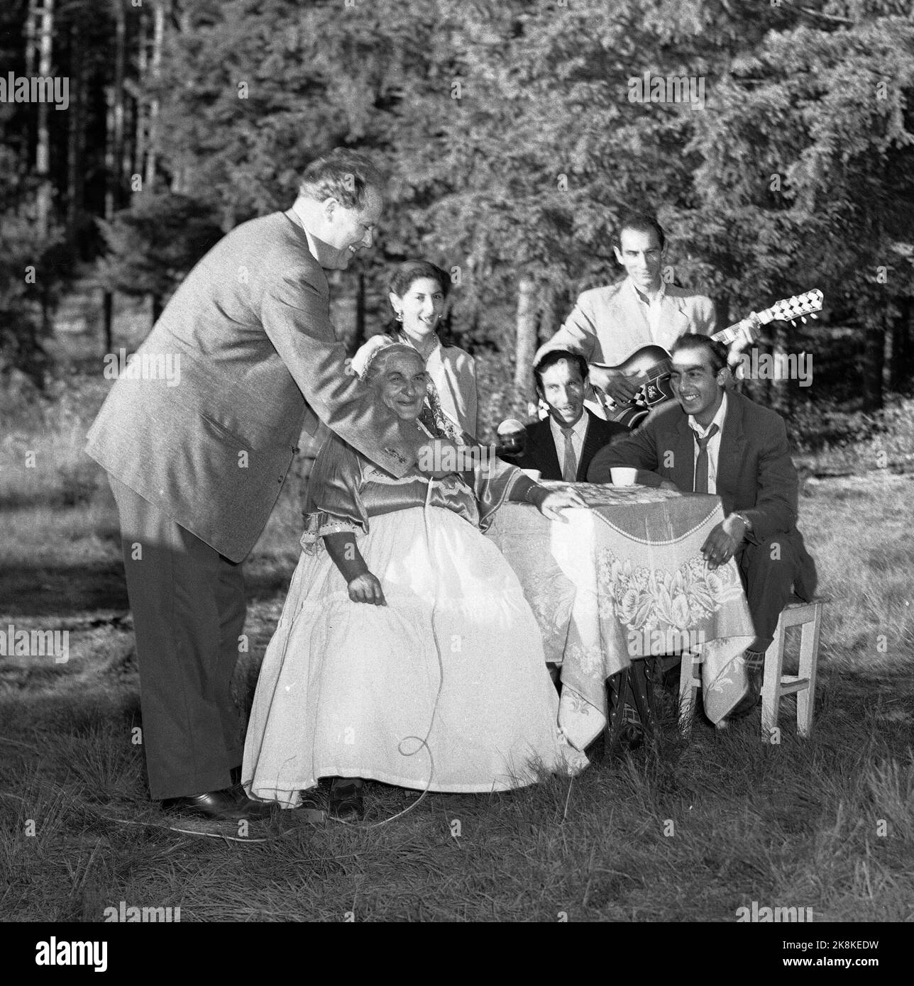 Reporter nrk foto -Fotos und -Bildmaterial in hoher Auflösung – Alamy