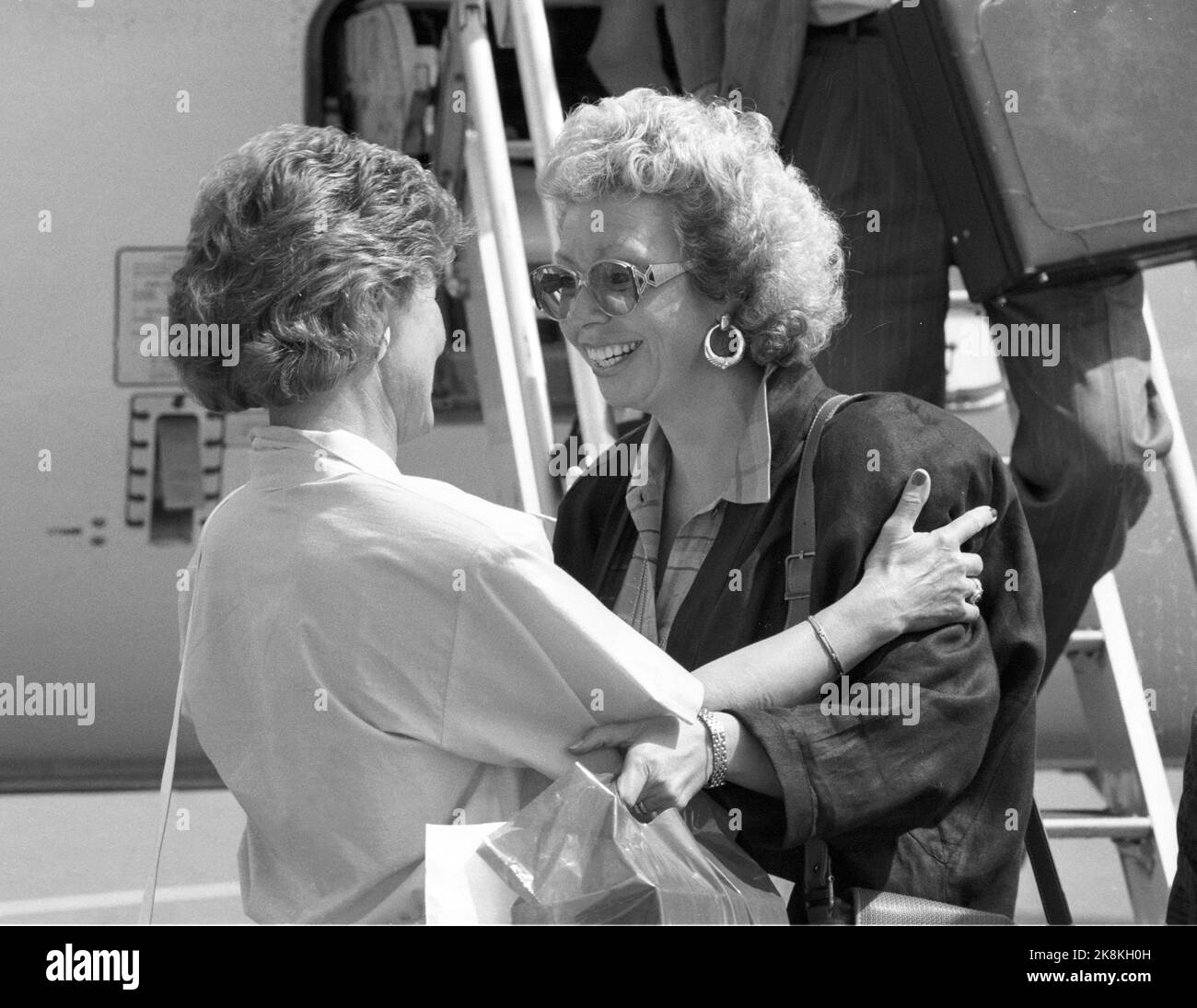 Fornebu 19870703. Kronprinzessin Sonja 50 Jahre. Hier wird Prinzessin ...