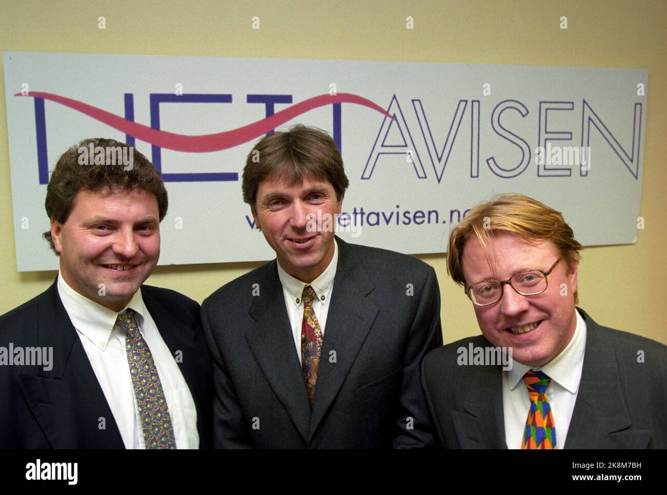 Oslo 19961101. Odd Harald Hauge (Mitte), verantwortlicher Redakteur bei ...