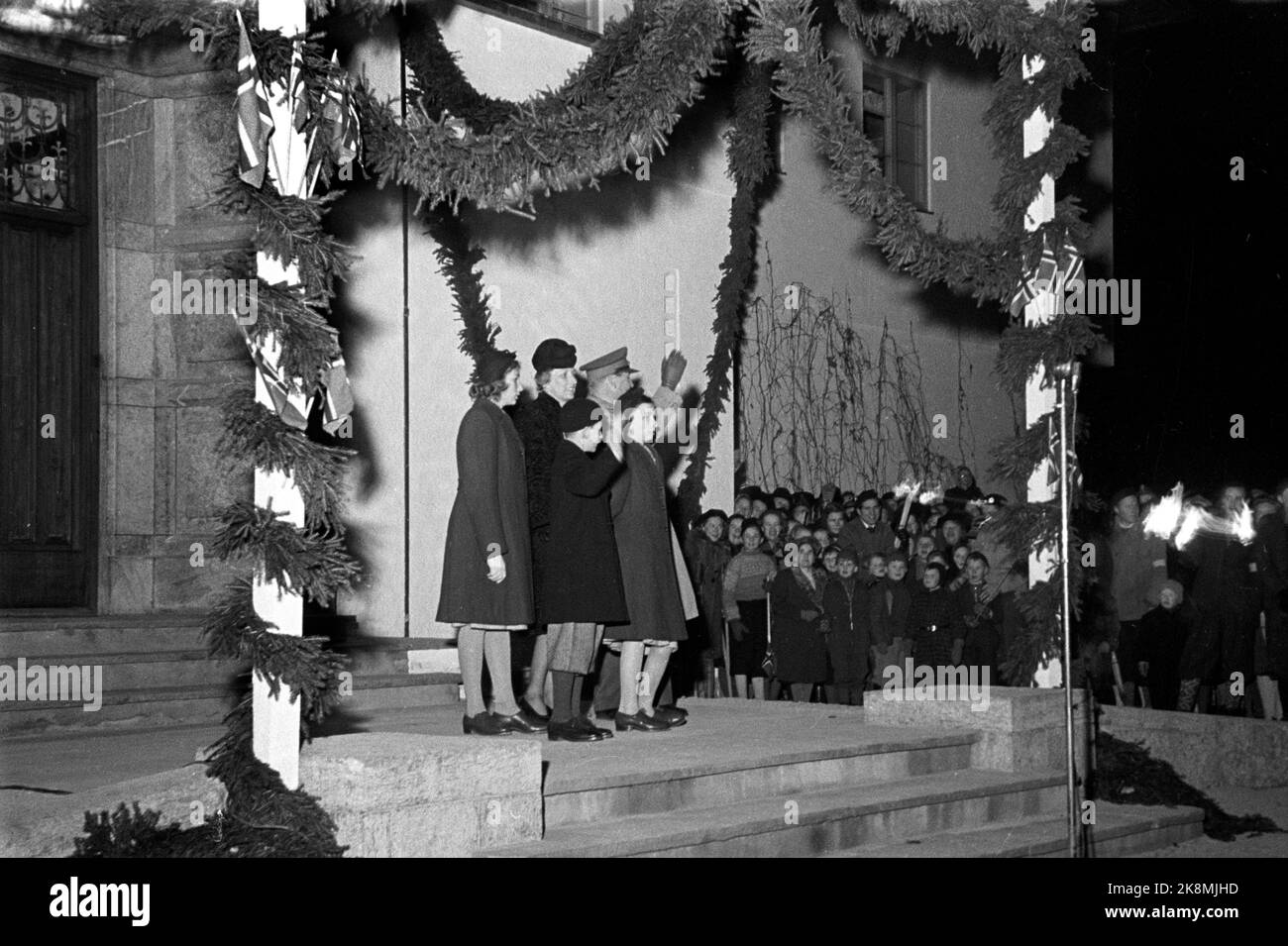 Asker November 1945. Die Kronprinzenfamilie zieht nach dem Krieg in ...
