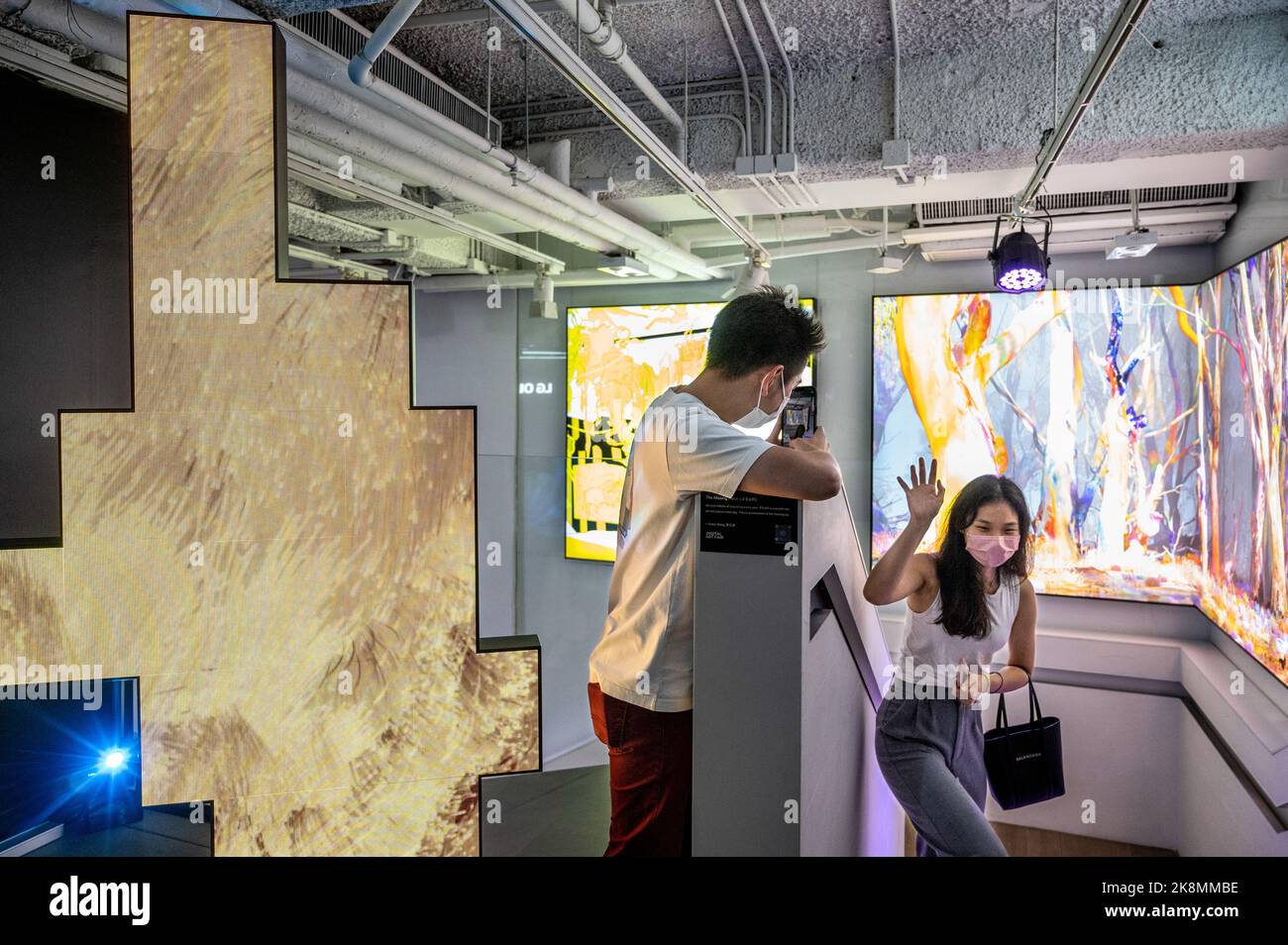 Digitale kunstmesse xperience -Fotos und -Bildmaterial in hoher ...