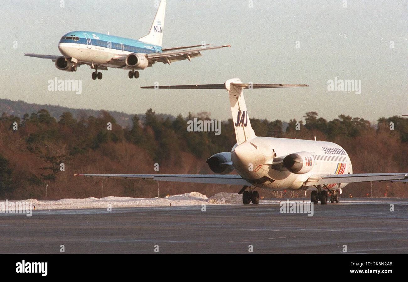 Morten holm fly airport exterieur -Fotos und -Bildmaterial in hoher ...