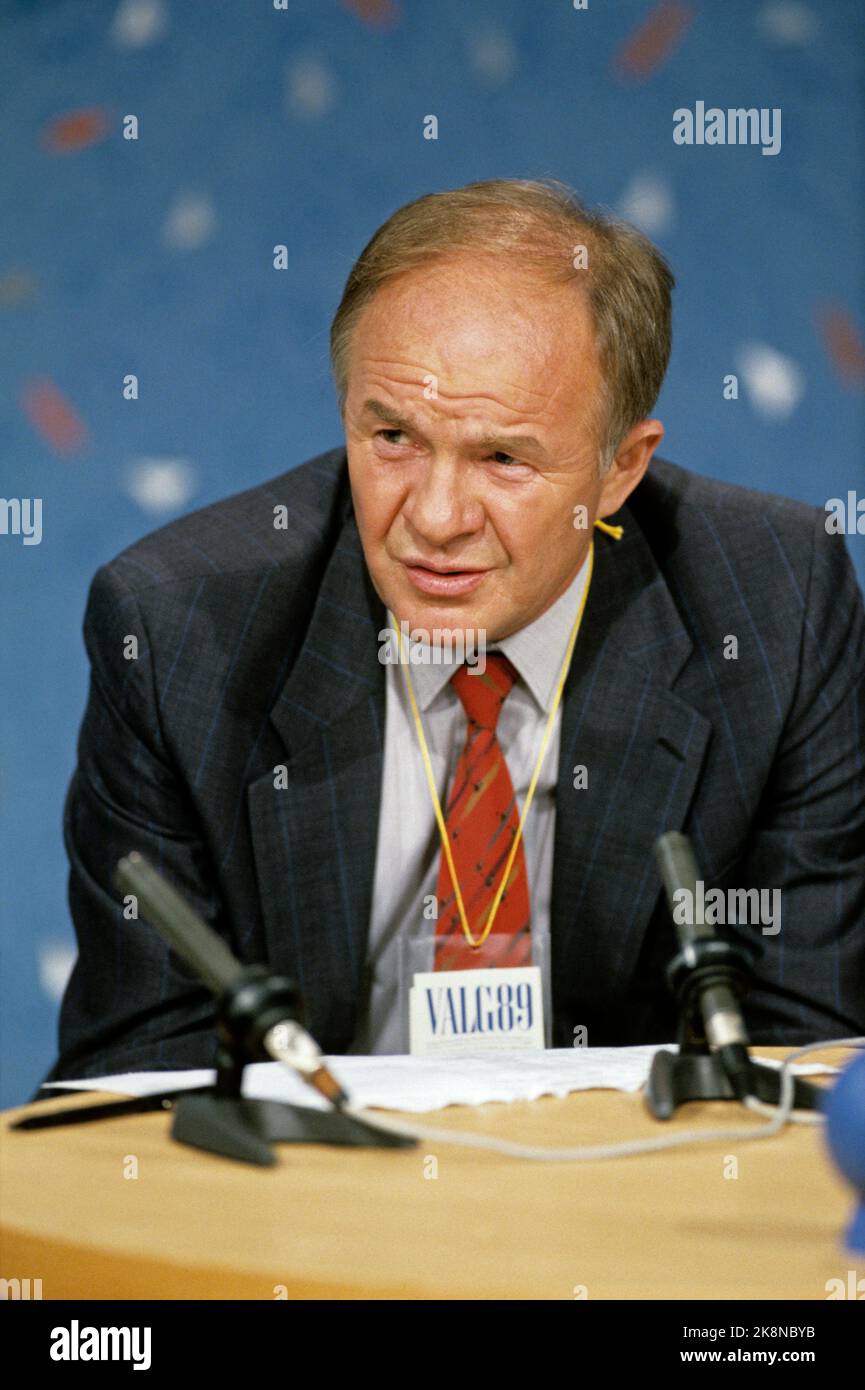 Storting wahlen 1989 ole kristen harborg -Fotos und -Bildmaterial in ...
