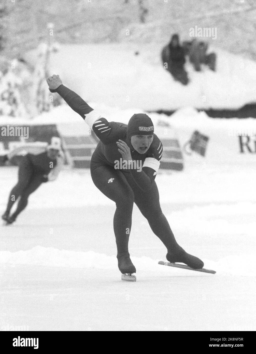 Inge gjellesvik ntb skate vollfigur action allein -Fotos und ...