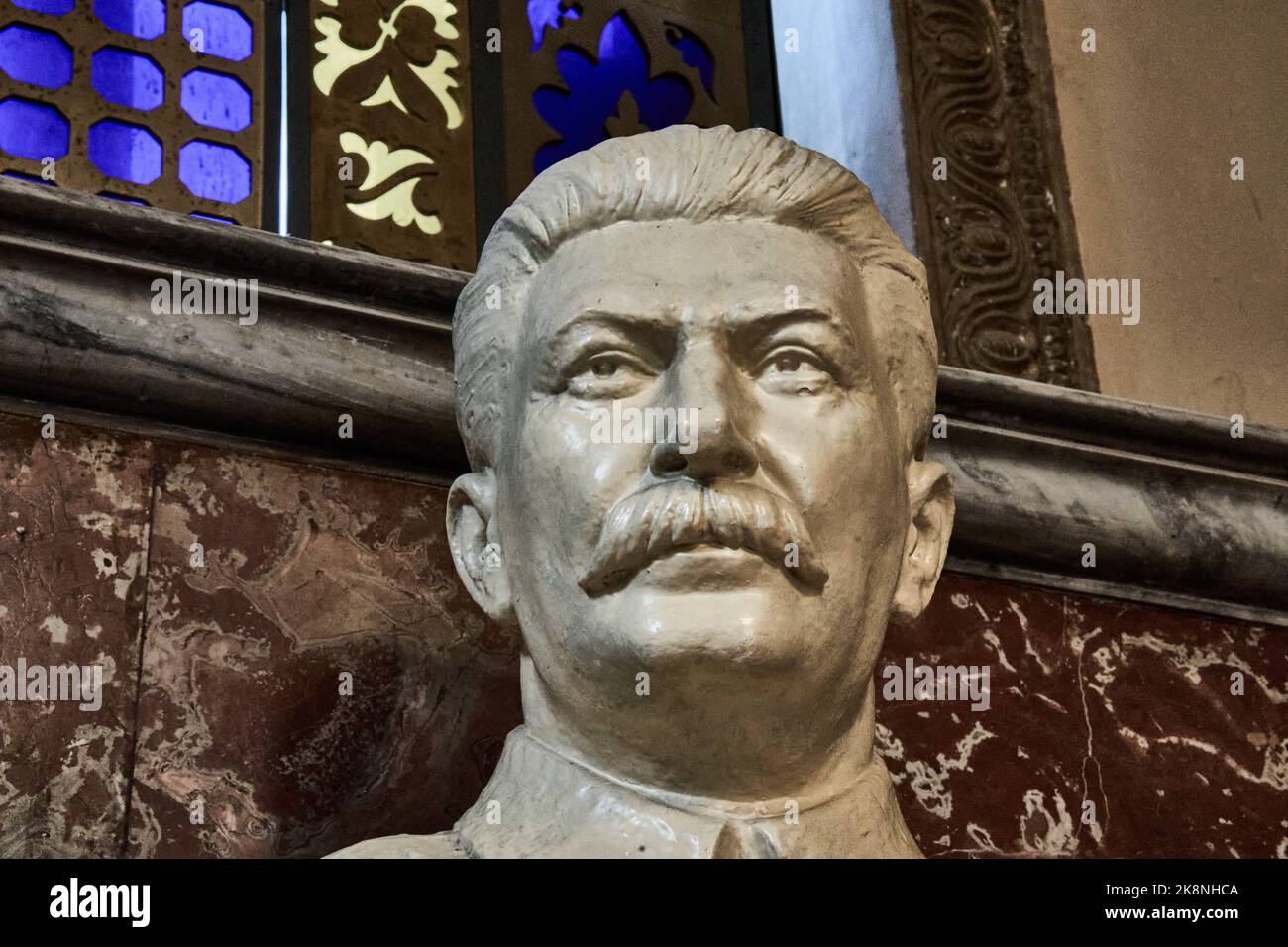 Kopf von der Statue von Josef Stalin, sowjetischer Diktator und ...
